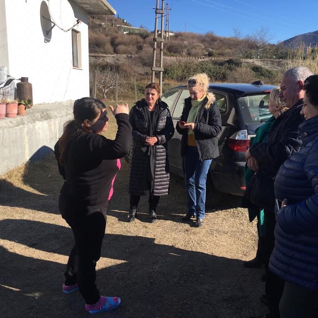 “Ujitja dhe kullimi jetike per fermeret” #LevizAlbania [FOTO] – Qendra ...